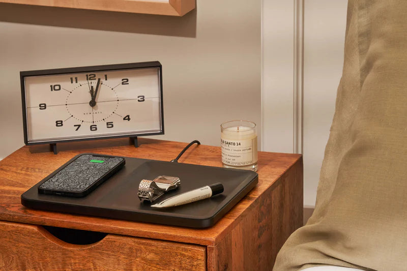 Courant CATCH 3 Single-Device Charging Tray Leather - Black – Martie